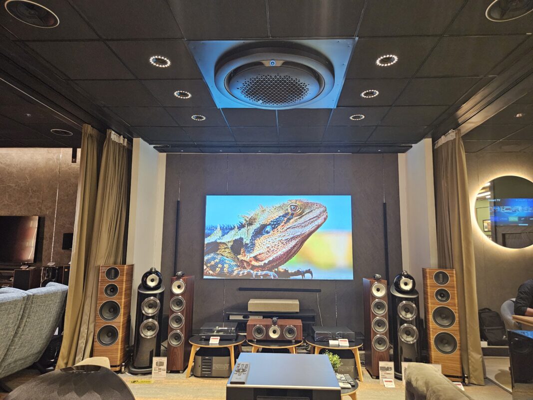 ProBeam BU60PST 6000 Lumen 4K UHD Laser Projector - QubixHifi